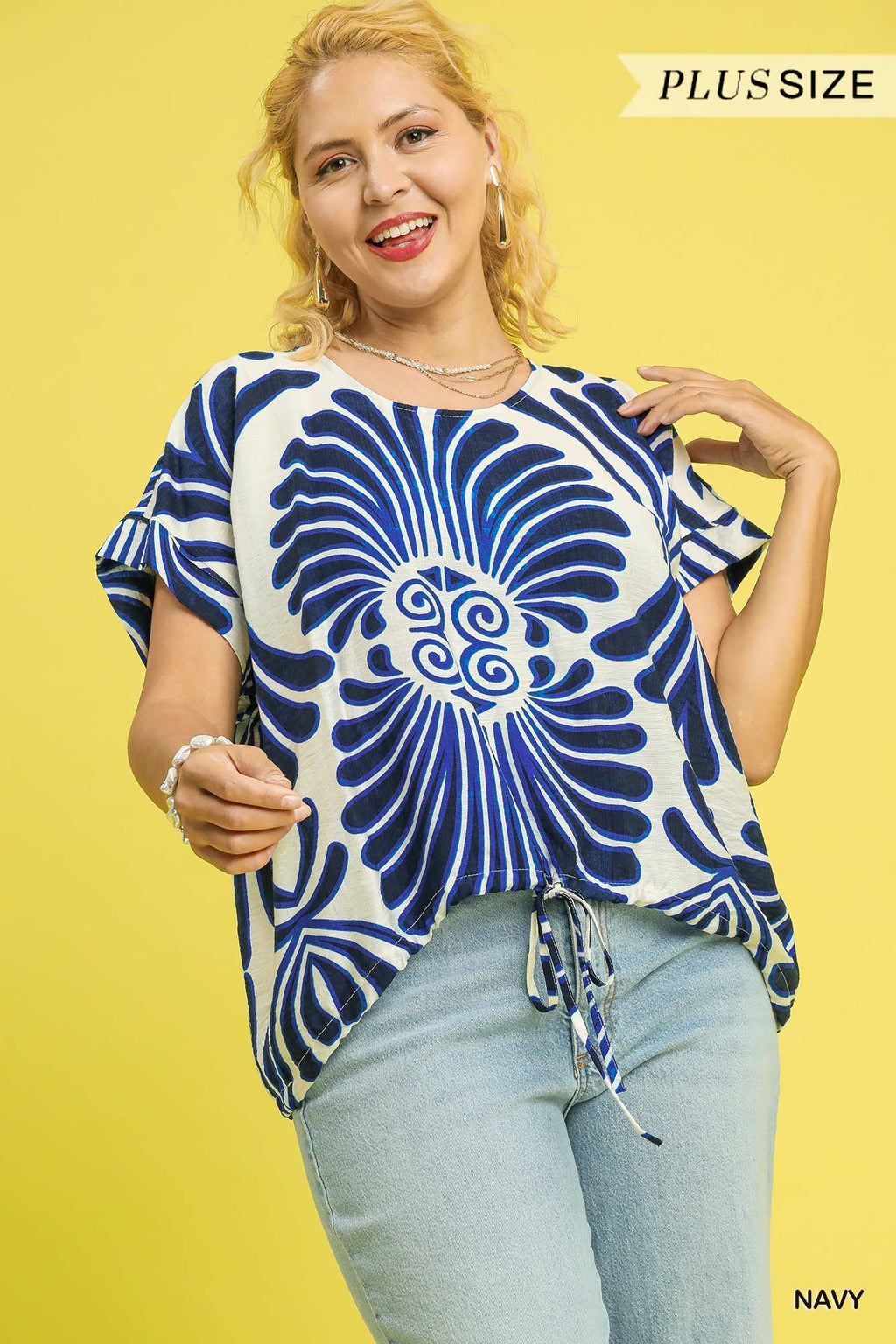 S87402 - PLUS Boho Sunburst Print Tie Hem Top – STYLE USA